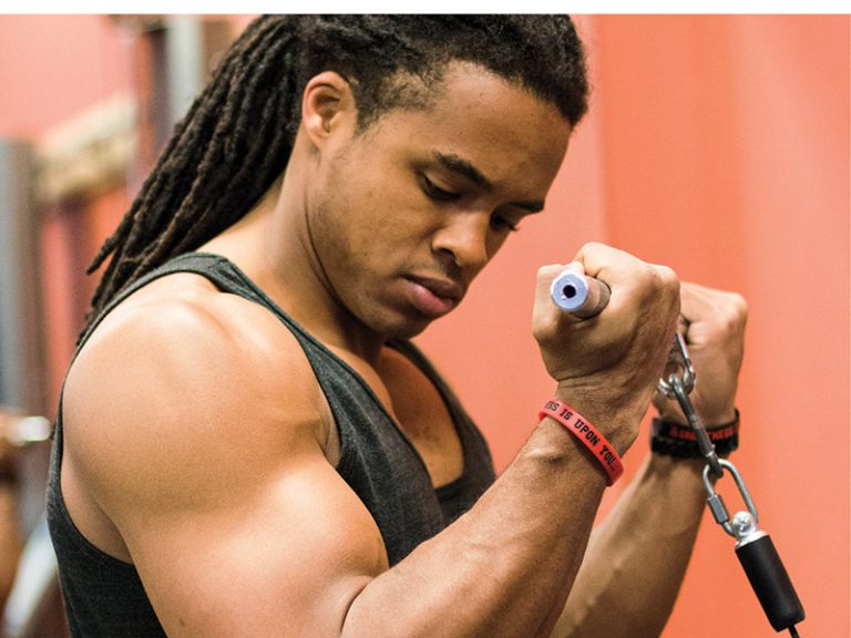 4 Exercises to Achieve Beach Biceps - Health Journal